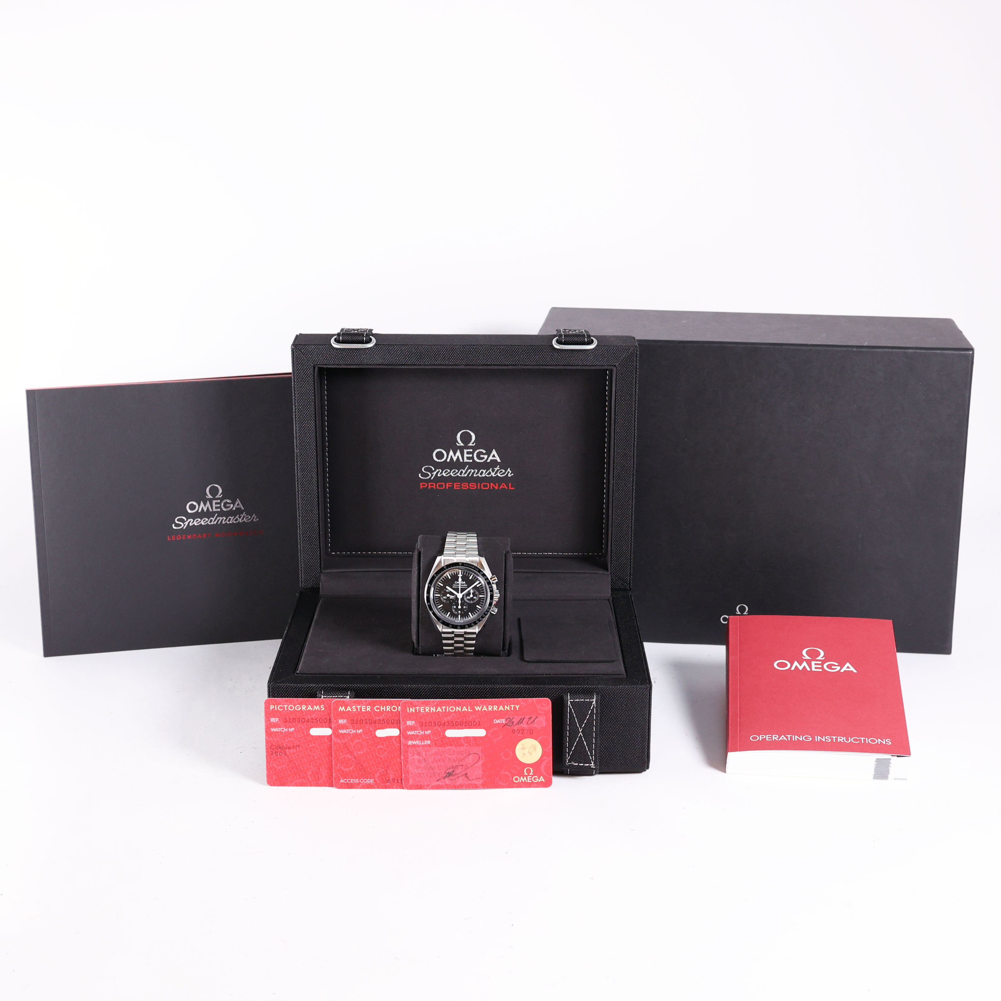 Speedmaster Professional Moonwatch Hesalite Co-Axial - Omega - Sold ...