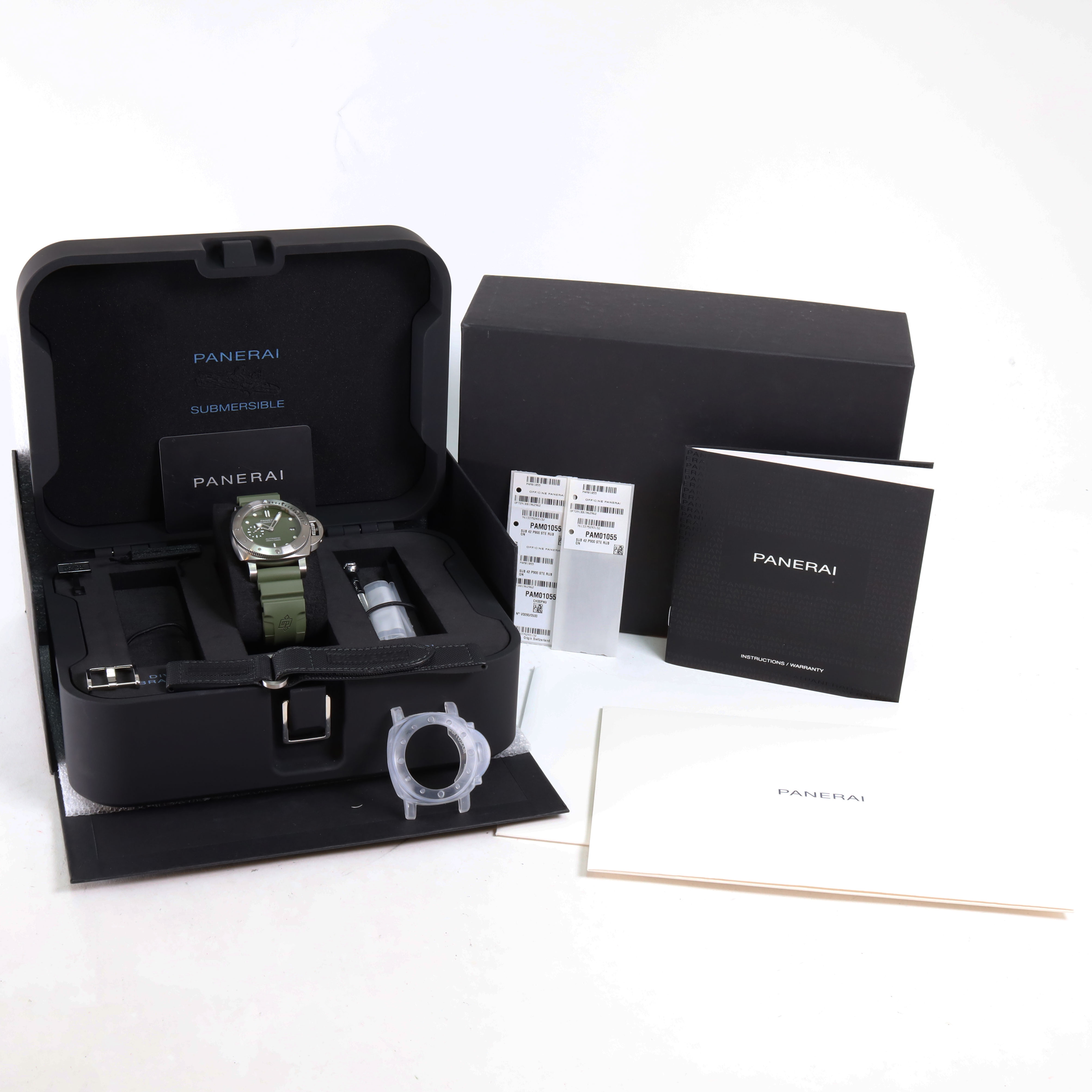 Luminor Submersible 42 3 Days Automatic Green Verde Militare - Panerai ...