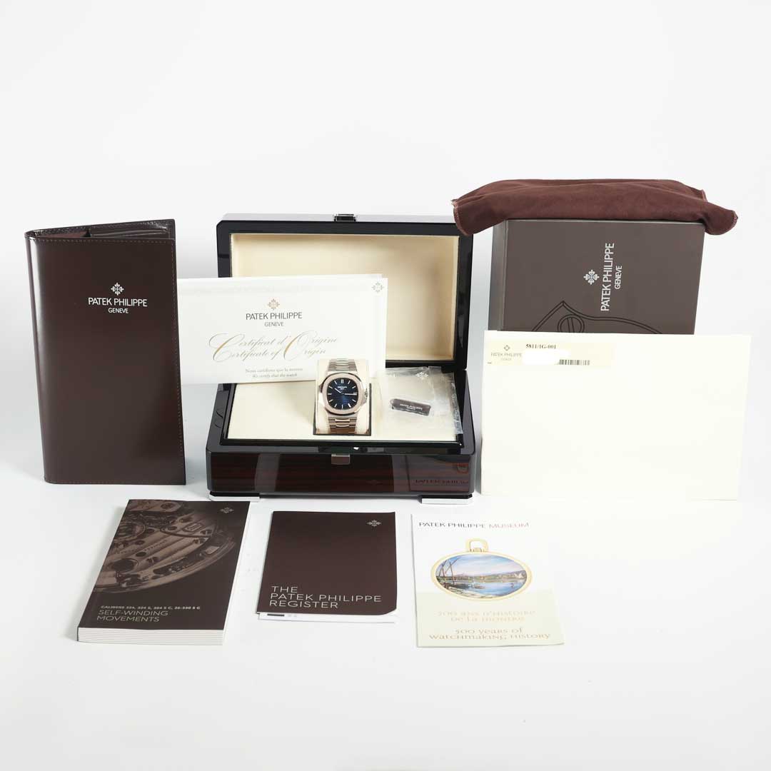 Nautilus 5811 Blue Dial White Gold - Patek Philippe - Sold watches ...